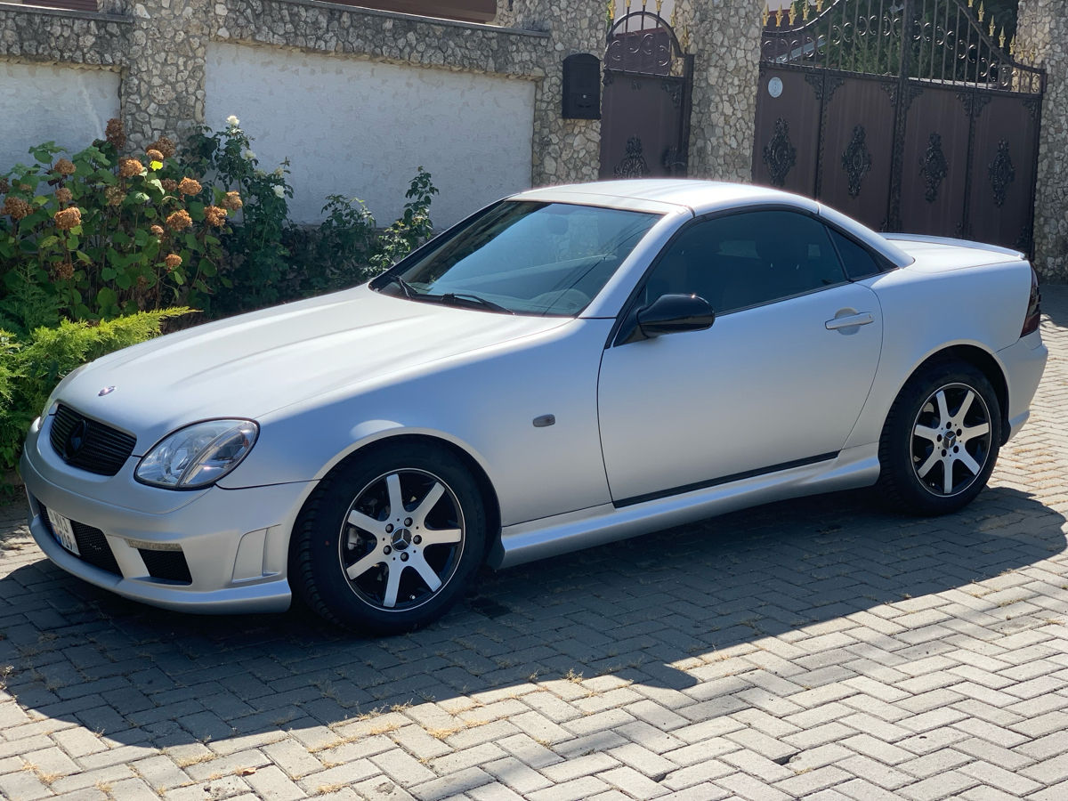Mercedes SLK-Class 1999 г. с пробегом 242000 км, Бензин, 8300