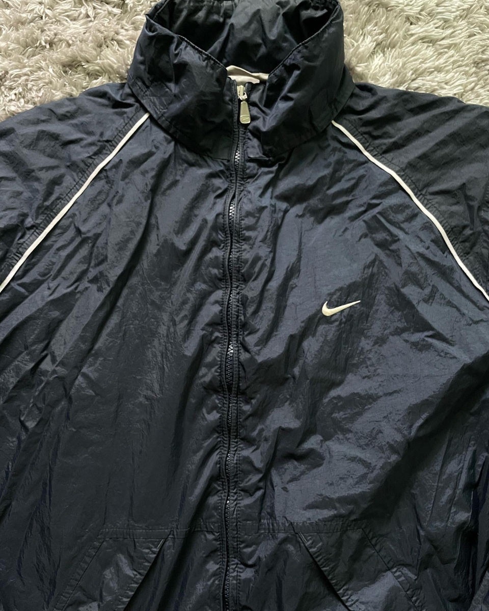 Ветровка от Nike
