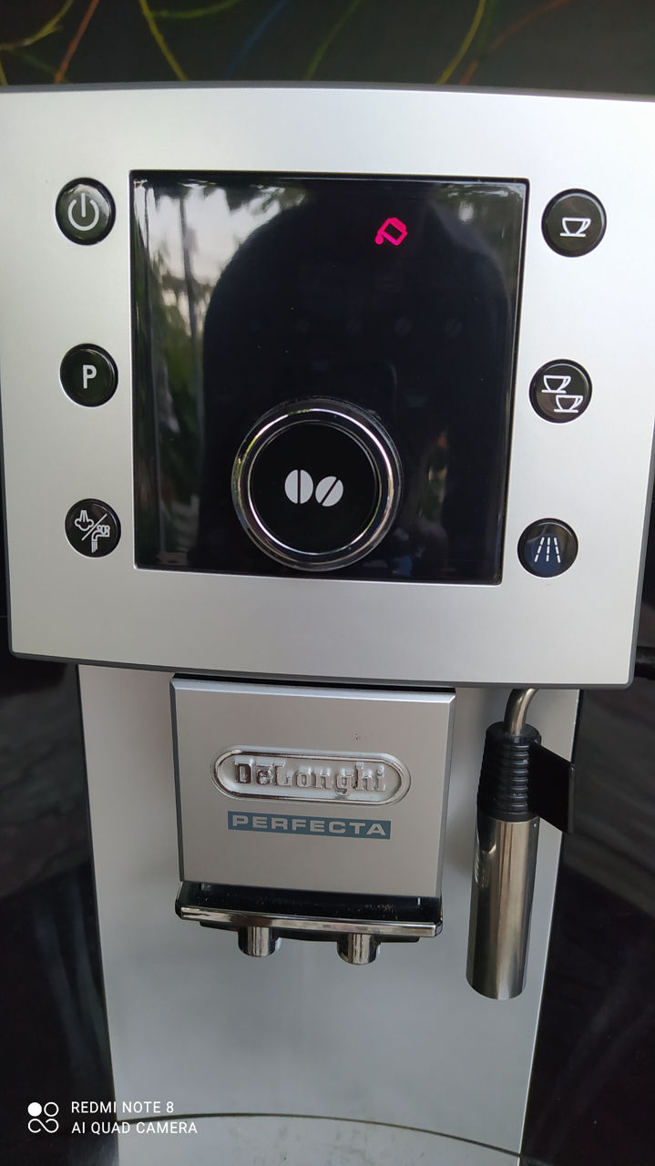 Кофемашина Delonghi