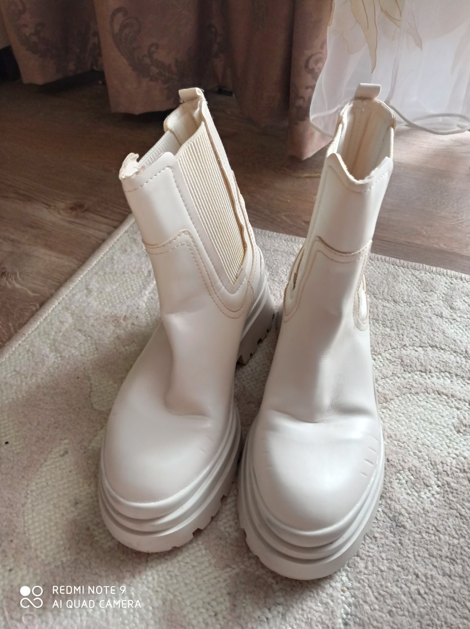 Botine marimea 38