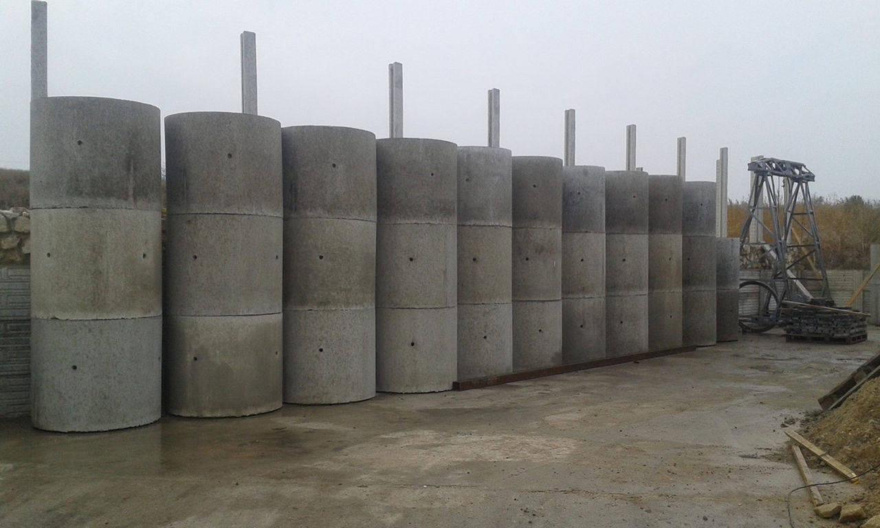 Producem o gama variata de tuburi din beton armat pentru apa ...