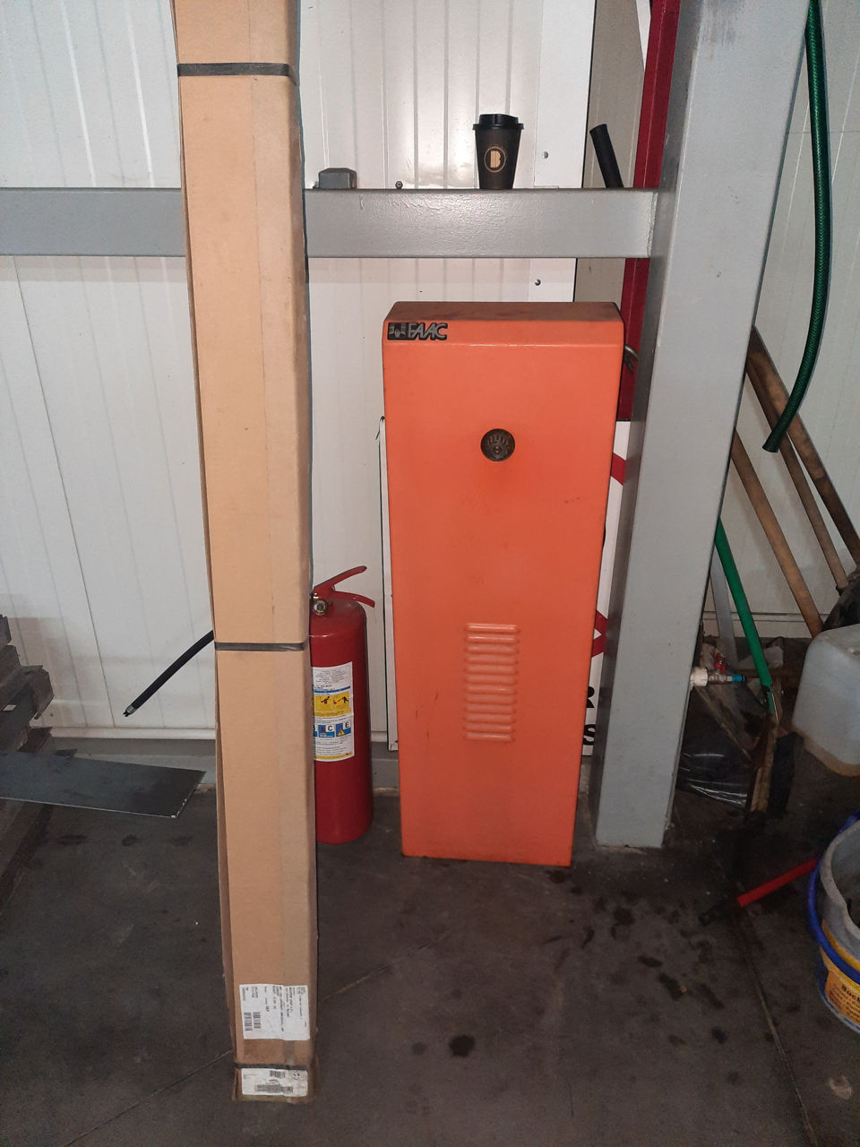 bariera pentru parcare automata