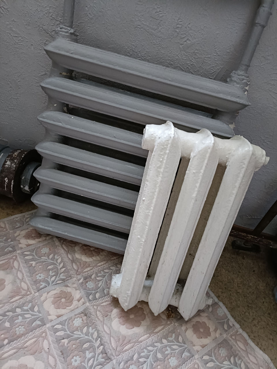 Calorifere din fontă (ciugun)