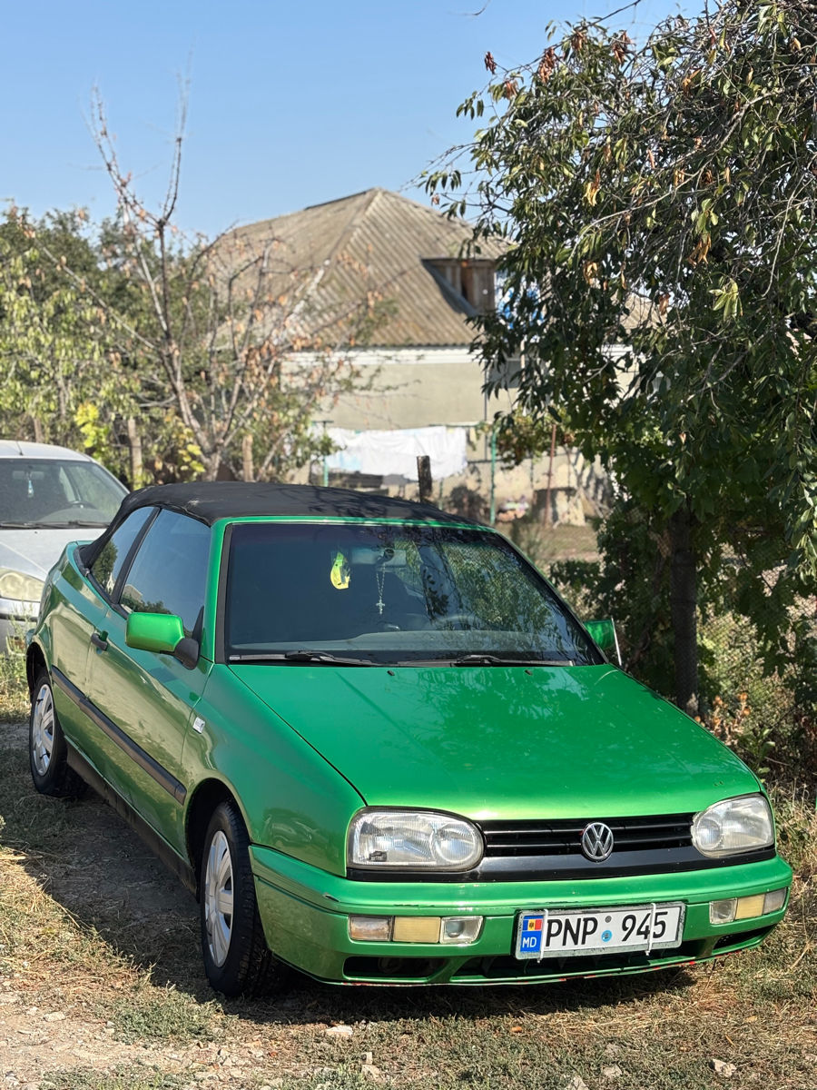 Volkswagen Golf an. 1995 cu rulaj 30000 km, Benzină, 1800