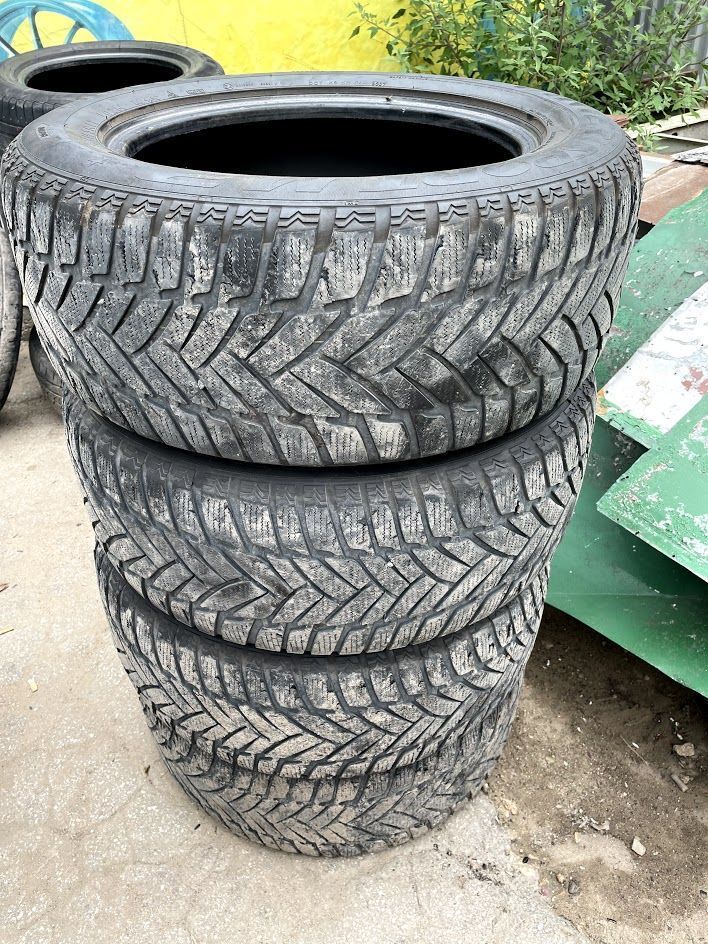 245 55 r17 Dunlop