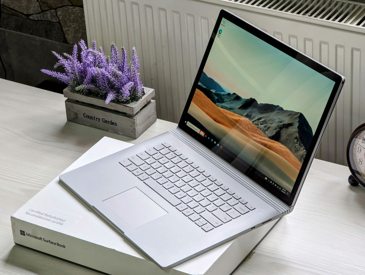 Microsoft SurfaceBook 3 15" (Core i7 1065G7/16Gb DDR4/256Gb SSD/Nvidia GTX 1660 Ti/15" 4K)