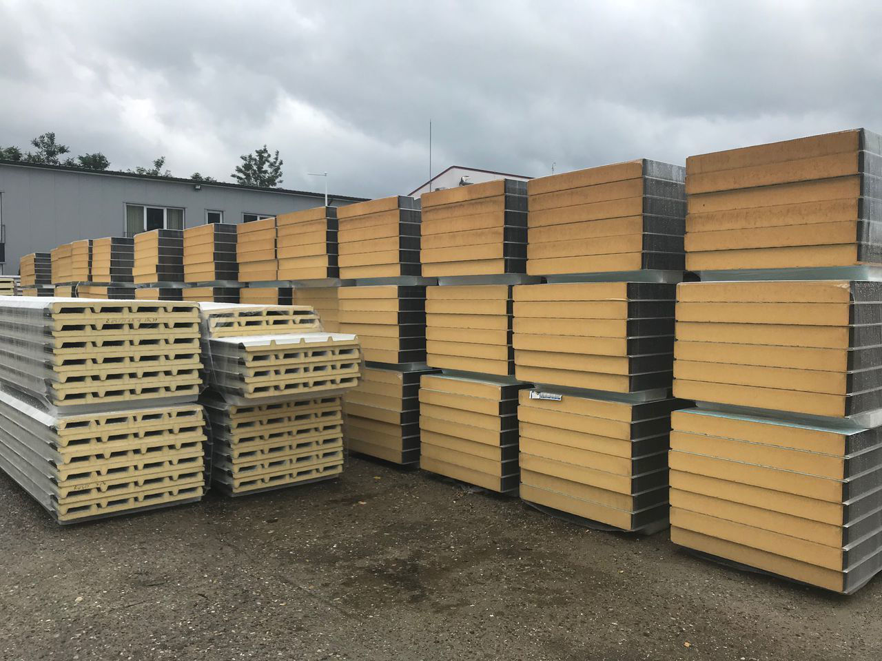 Sandwich panou (lichidarea de stoc)