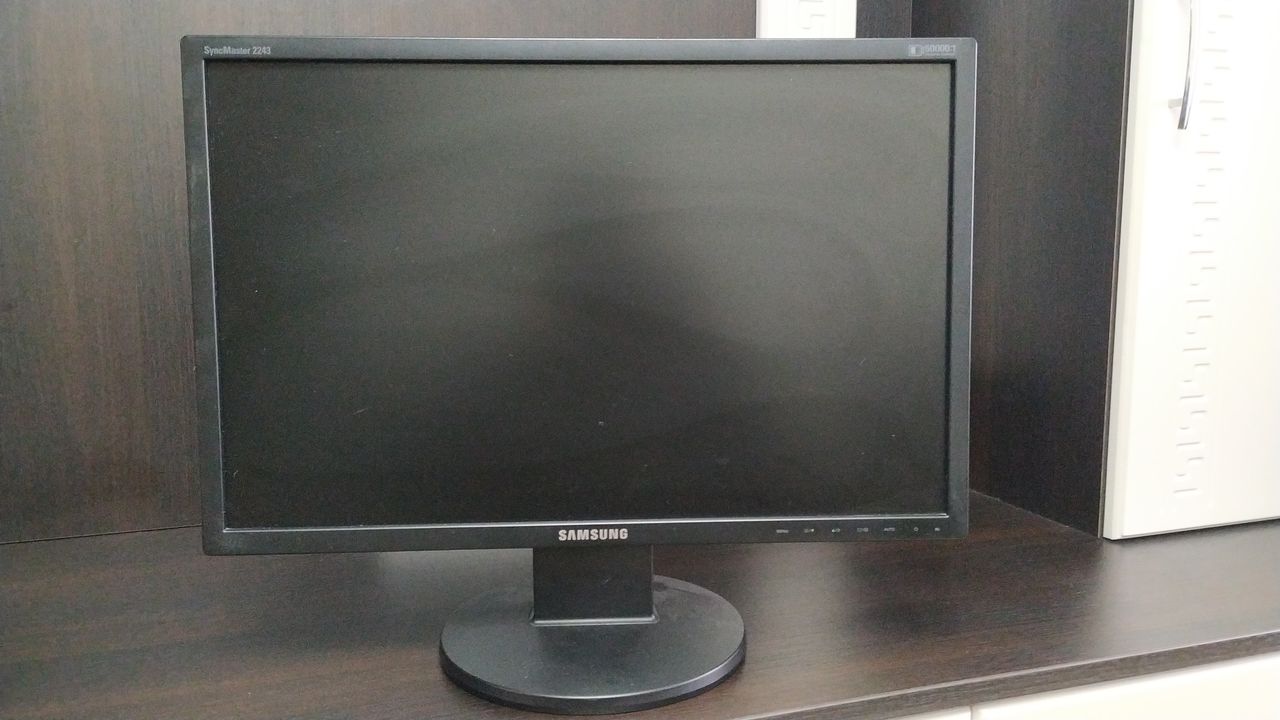 Samsung syncmaster 2243