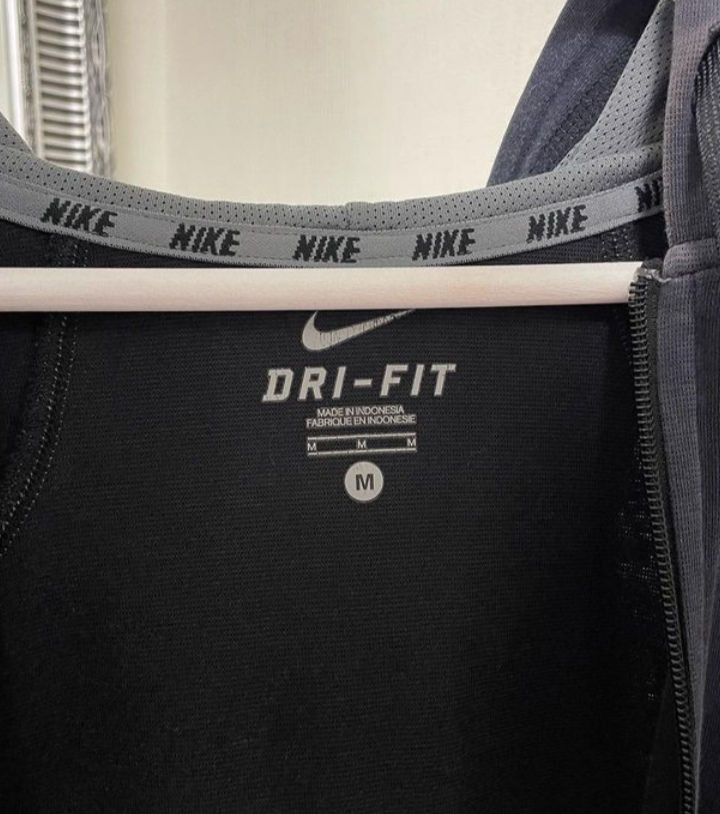 Зипка nike