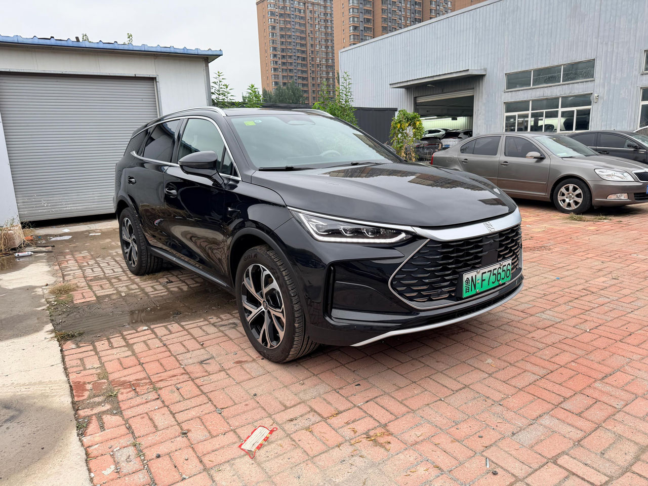 Byd Tang an. 2025 cu rulaj 1 km, Plug-in Hybrid (benzină), 27800