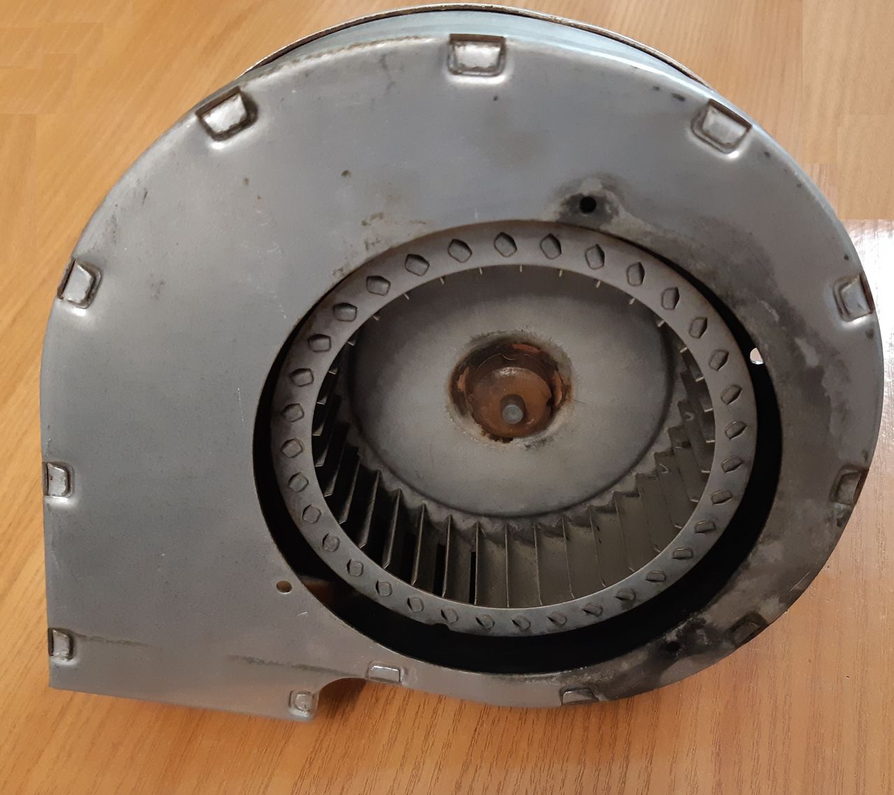 Вентилятор Buderus Logamax U002 - 200 MDL