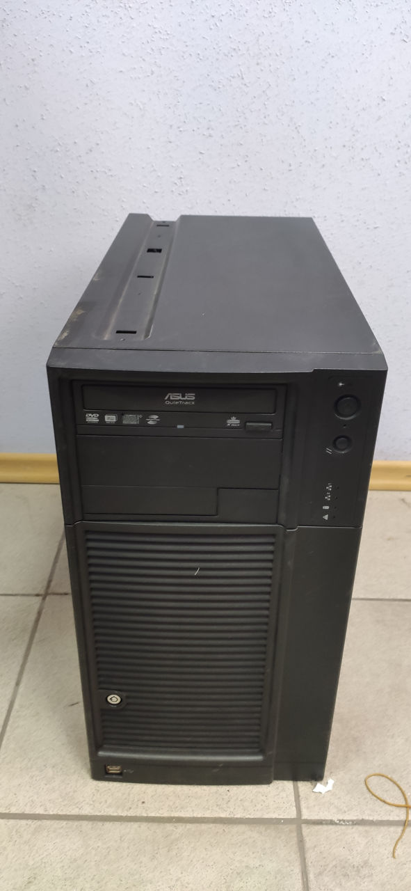 Server Case 5U/6U Intel SC5299DP 550 Вт / Intel Xeon Processor E5310 X 2