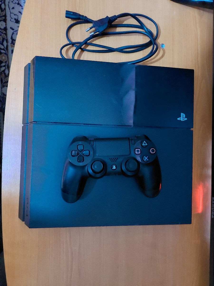 Playstation 4 Fat