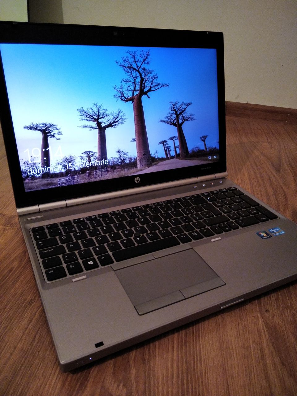 Hp EliteBook 8570p ,intel core i5 ,RAM 8GB..cadou HDD 500gb