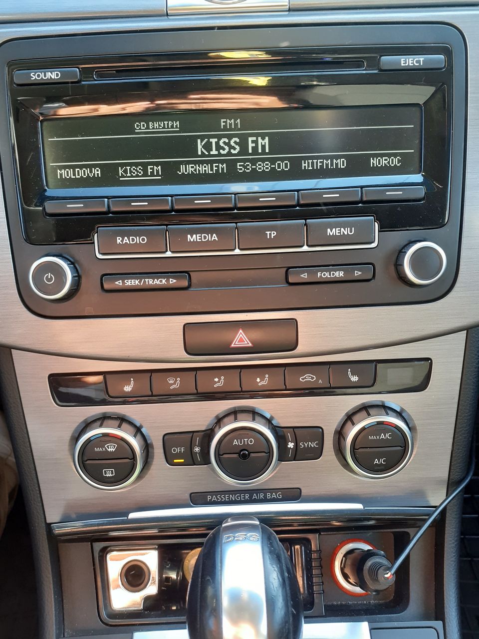 Volkswagen Passat an. 2013 cu rulaj 235000 km, Diesel, 11500