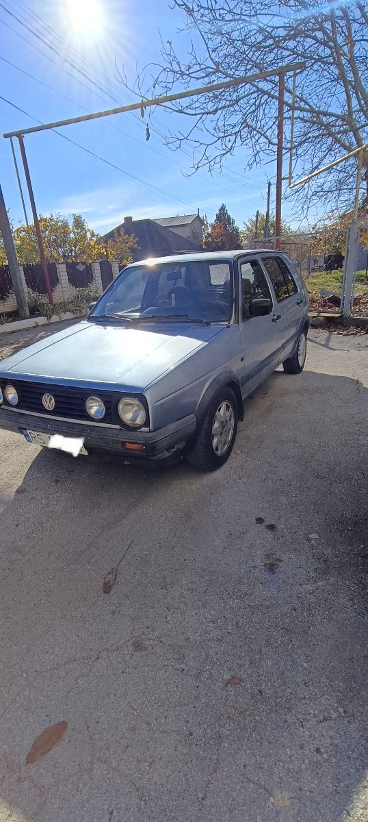 Volkswagen Golf an. 1990 cu rulaj 200 km, Benzină, 800