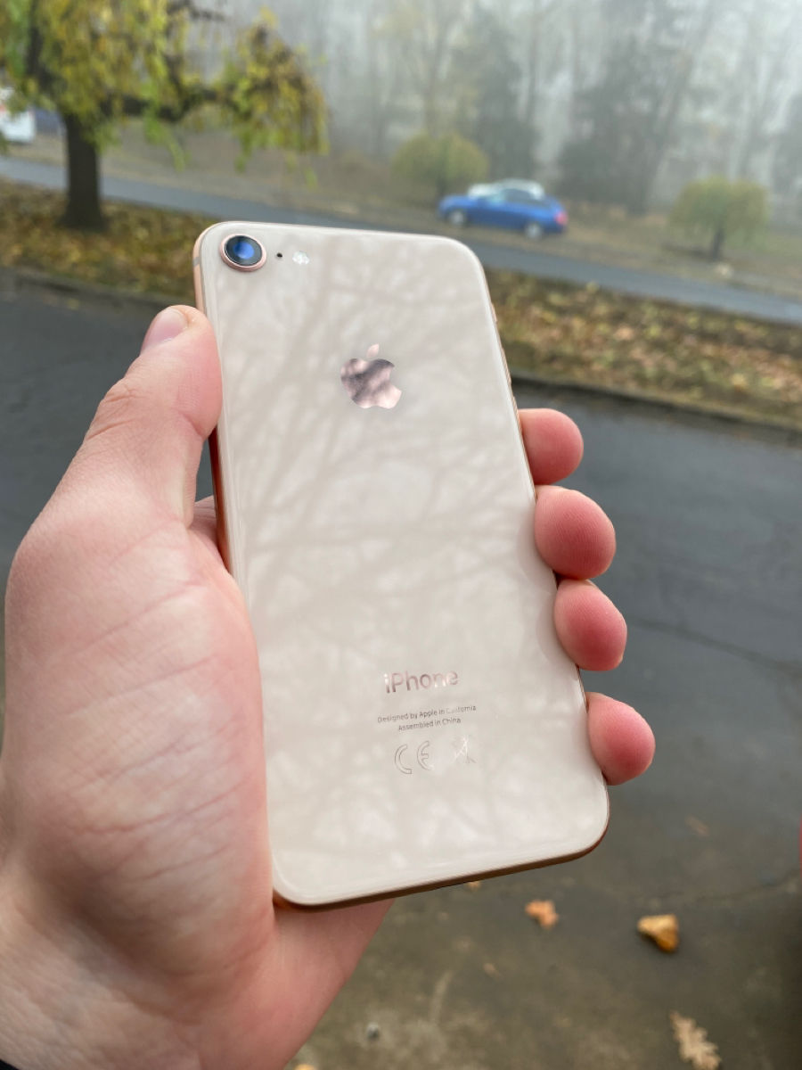 iPhone 8 64 gb