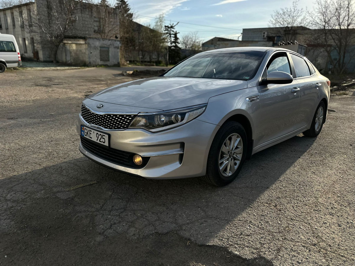 KIA K5 an. 2015 cu rulaj 151000 km, Gaz, 9000