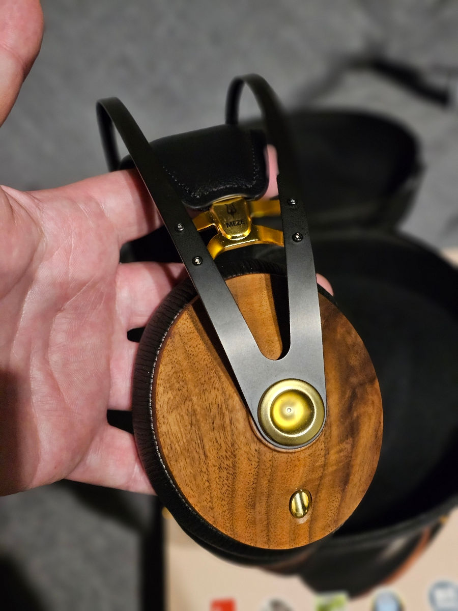 Meze 99 Classics Walnut Gold