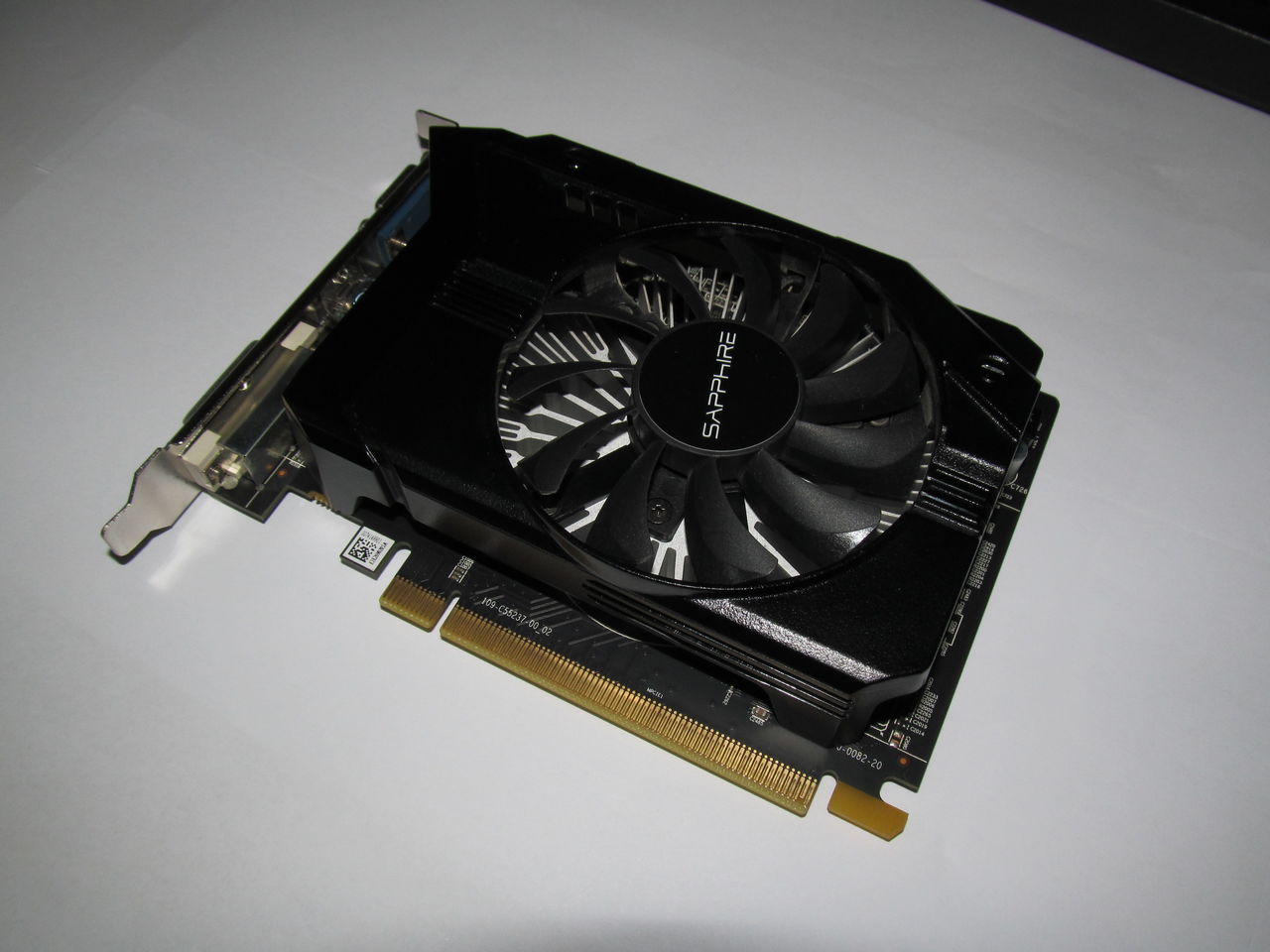 Sapphire Radeon R7 250 4GB DDR3 128Bit