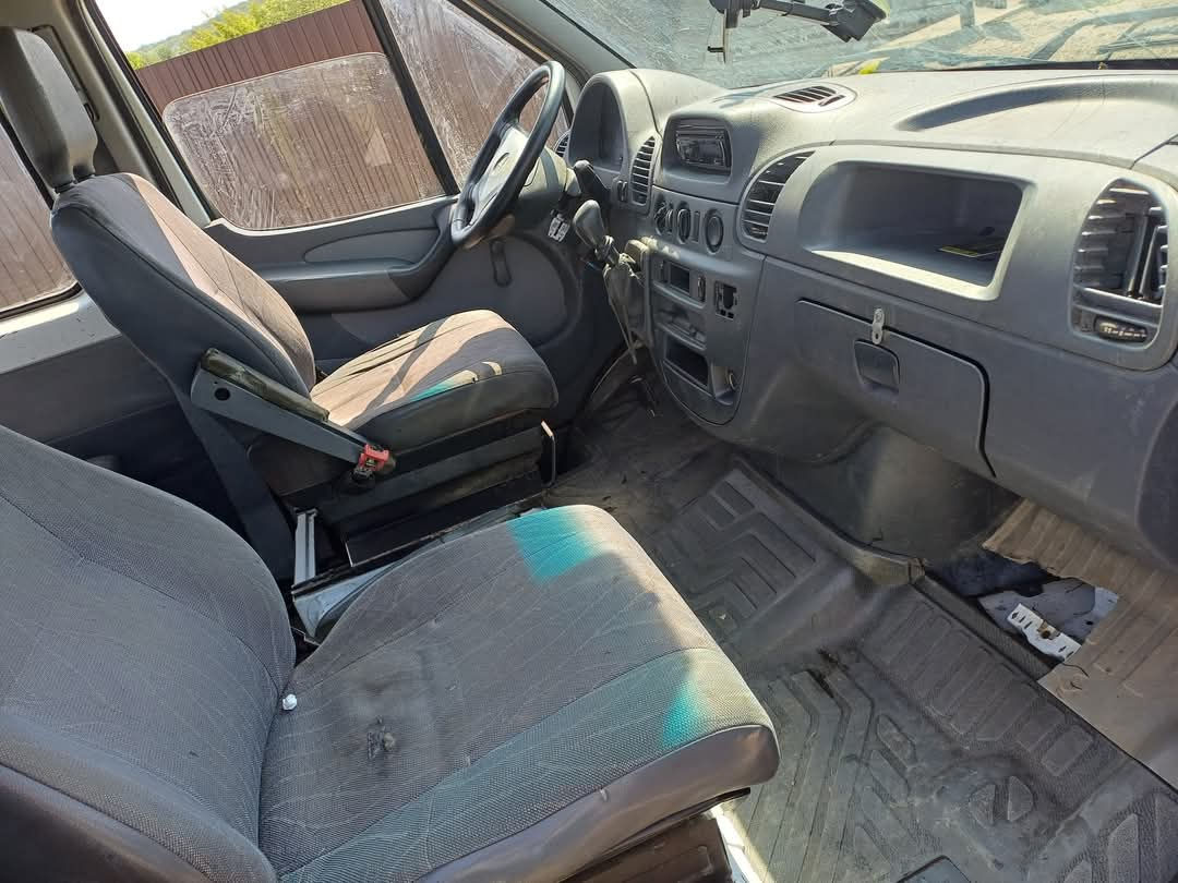 Mercedes Spriter 313 2002 г. с пробегом 400000 км, Дизель, 4999