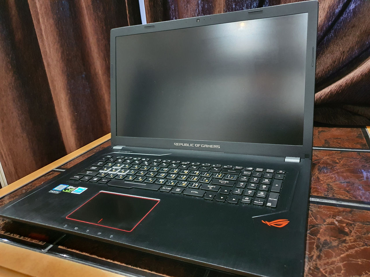 Asus ROG Strix 17.3 GL 753ve