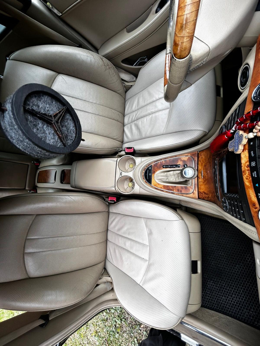 Mercedes CLS-Class an. 2006 cu rulaj 218000 km, Benzină, 13500