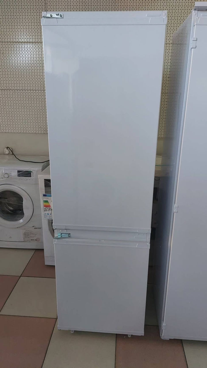 Frigider Incorporabil