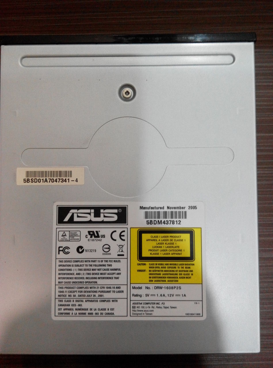CD-ROM Sony / DVD-RW Asus (ide/pata)