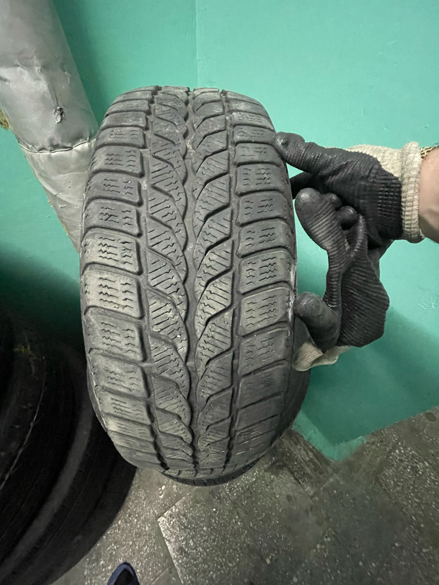 Iarna 205/60/16 4 buc