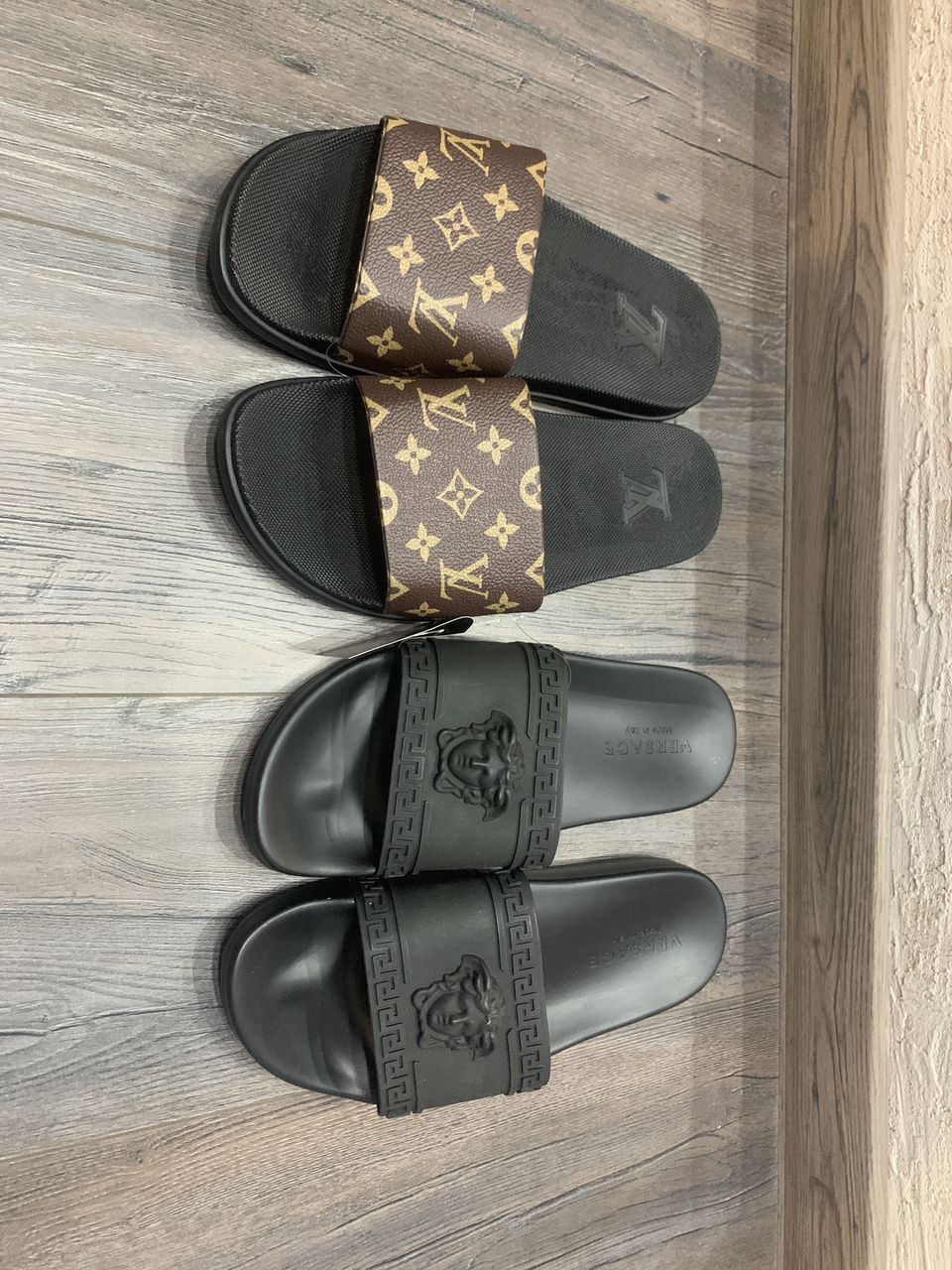 Versace Luis Viitone