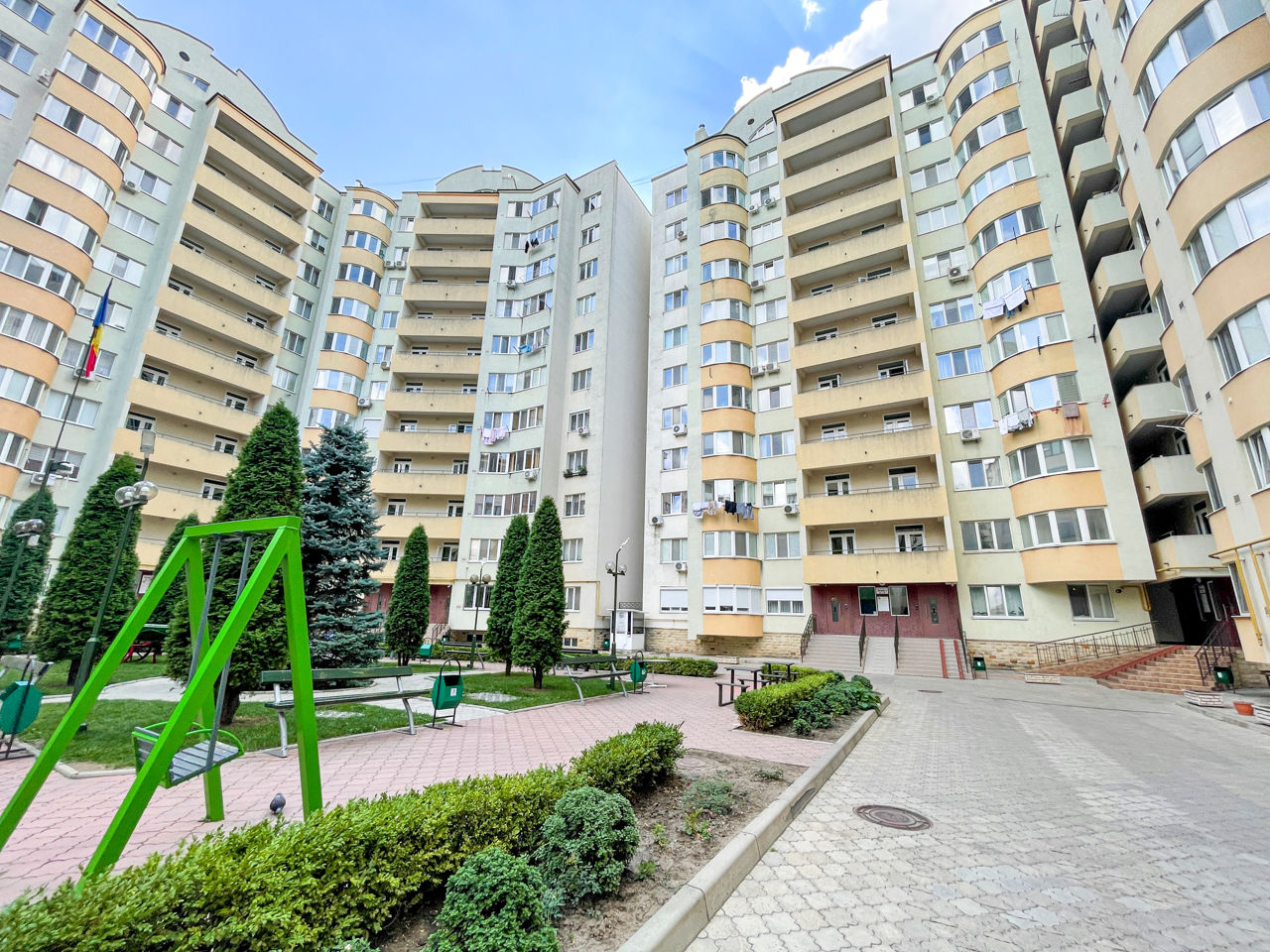 Apartament cu 2 camere, 75 m², Buiucani, Chișinău