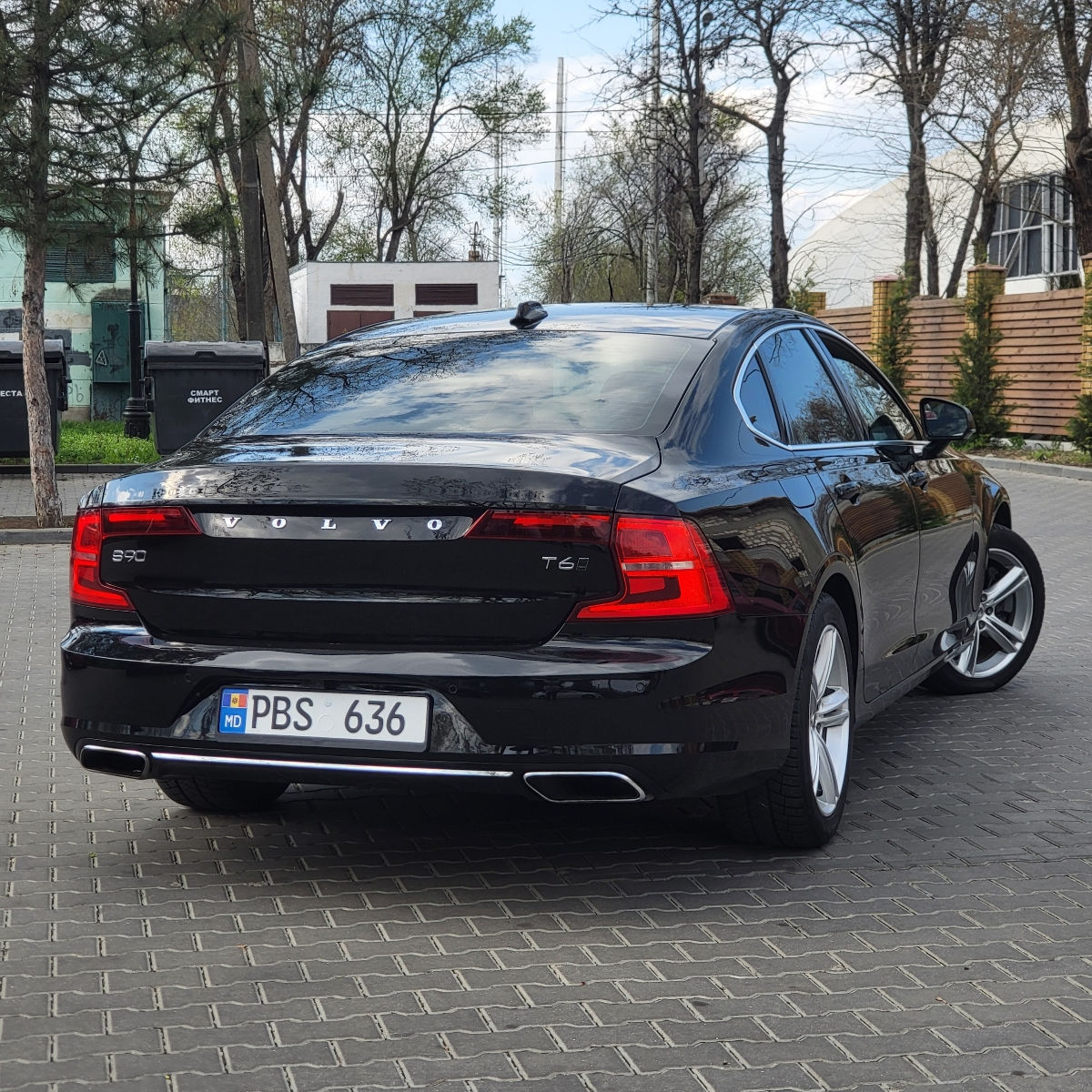 Volvo S90
