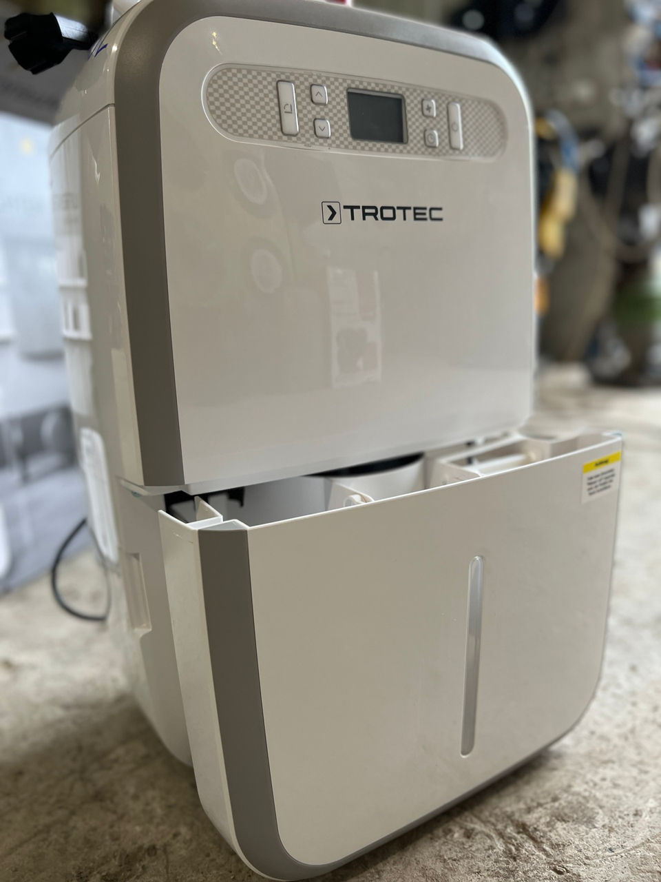 Dezumidificator 450m apacitate dezumidificare 30l/24h