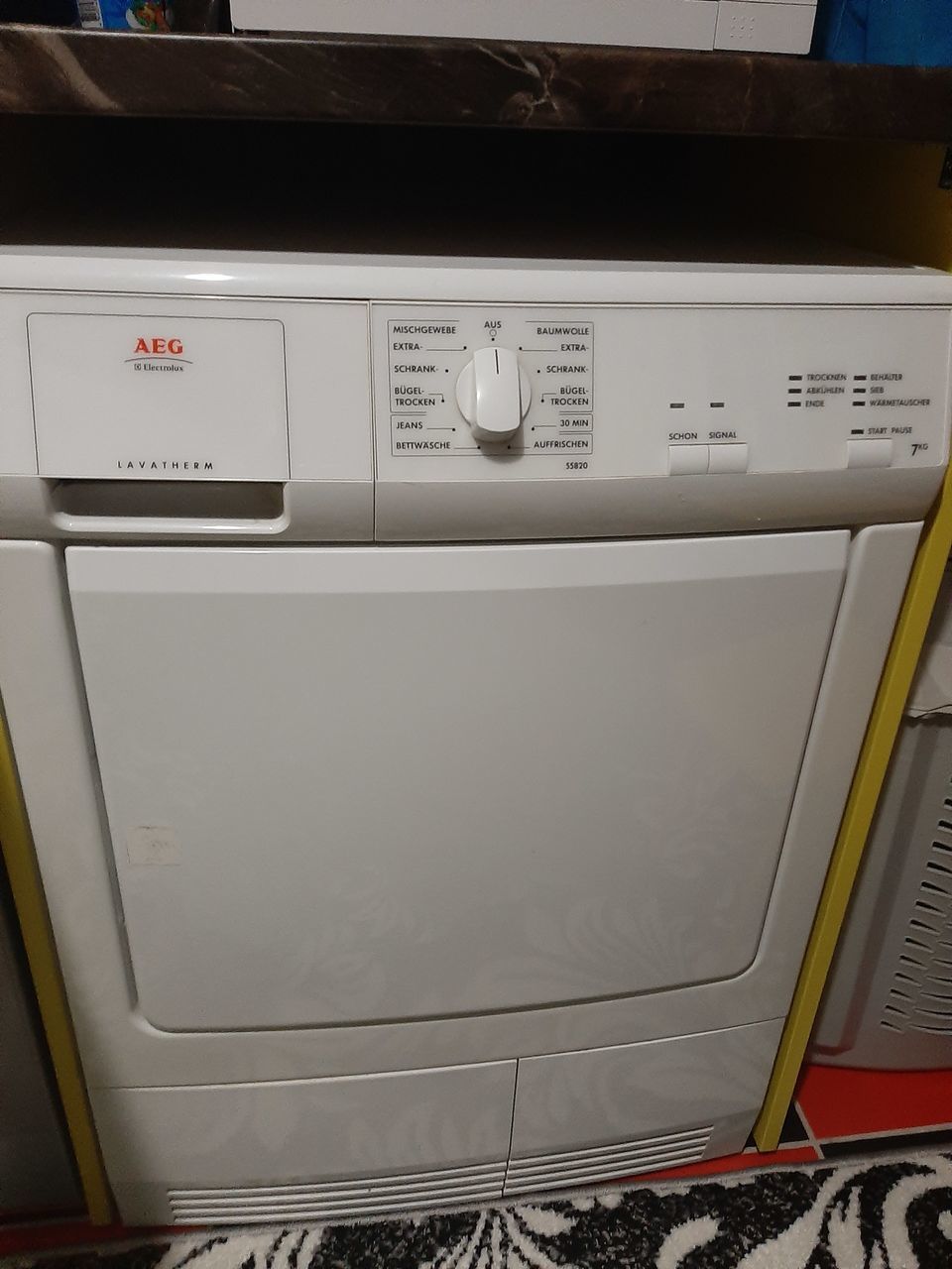 Vind uscator de rufe AEG