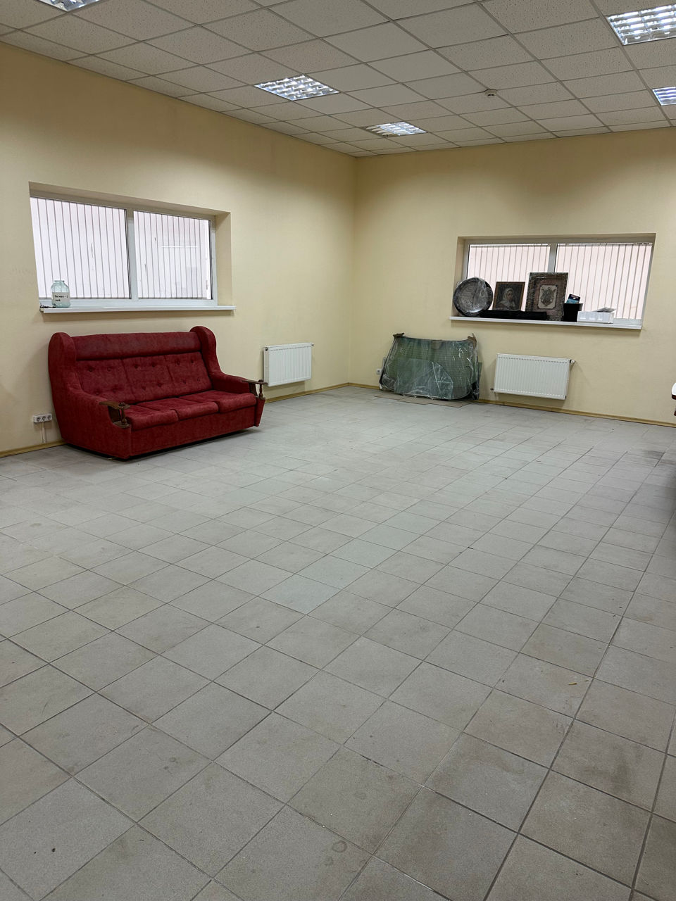 Chirie birou / depozit