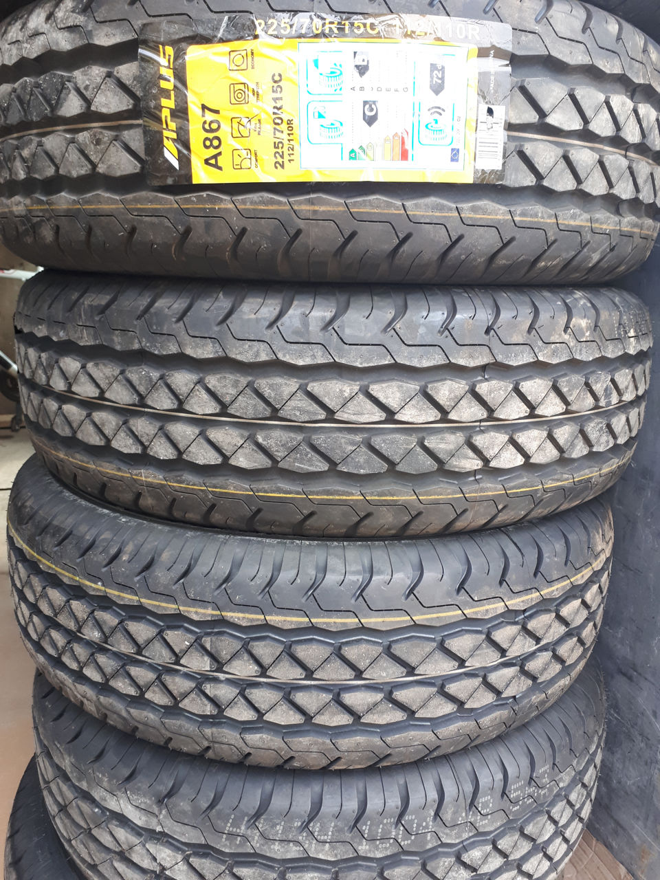 225 70 R15C спринтер лт транзит