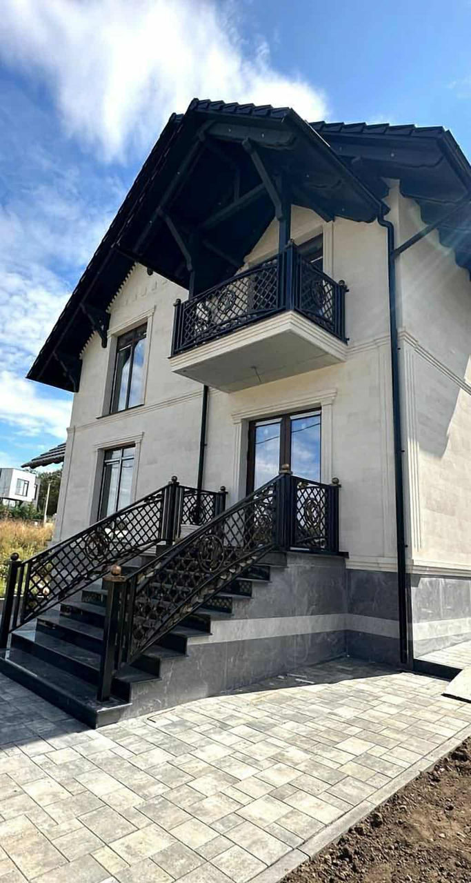 Casa Noua Stilata cu priveliste spre Padure, Dumbrava/ Poiana Domneasca