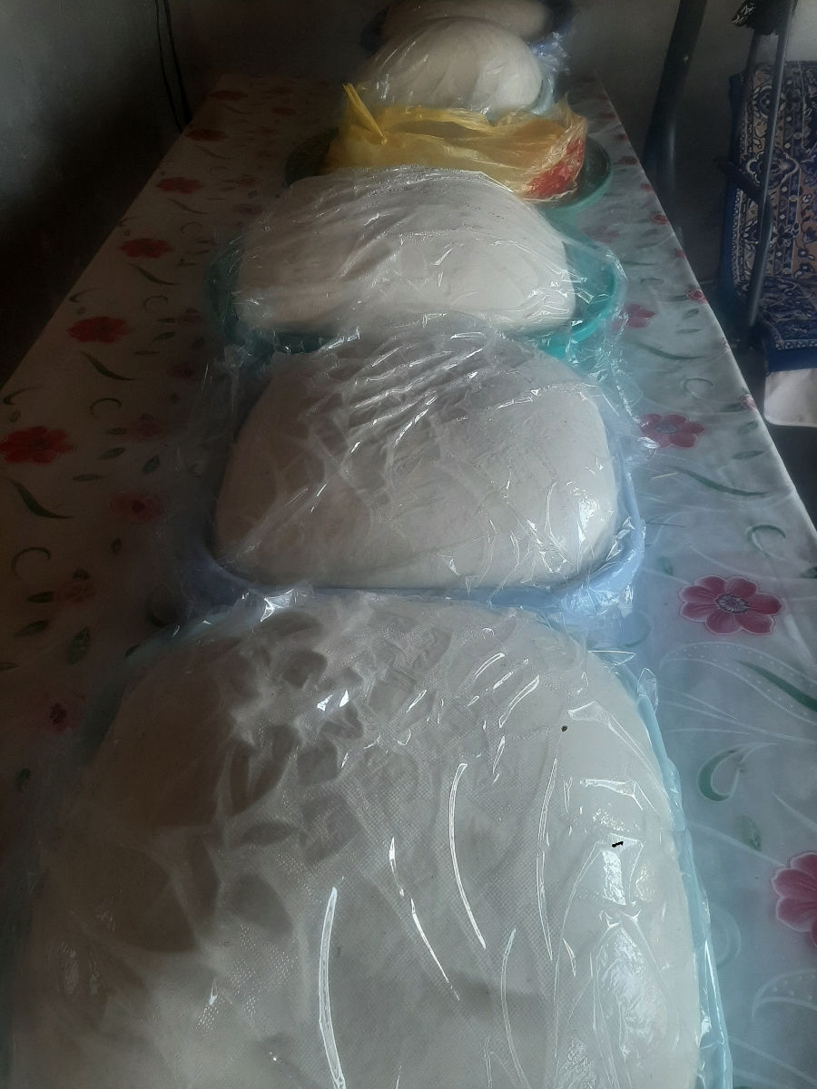 Vindem caş şi brînză de oaie