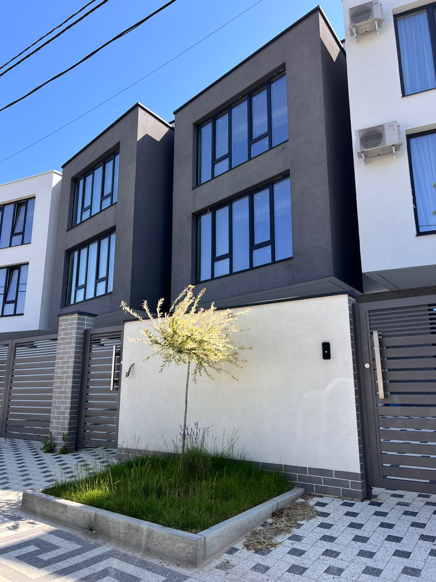 TownHouse Calitativ de la dezvoltator!