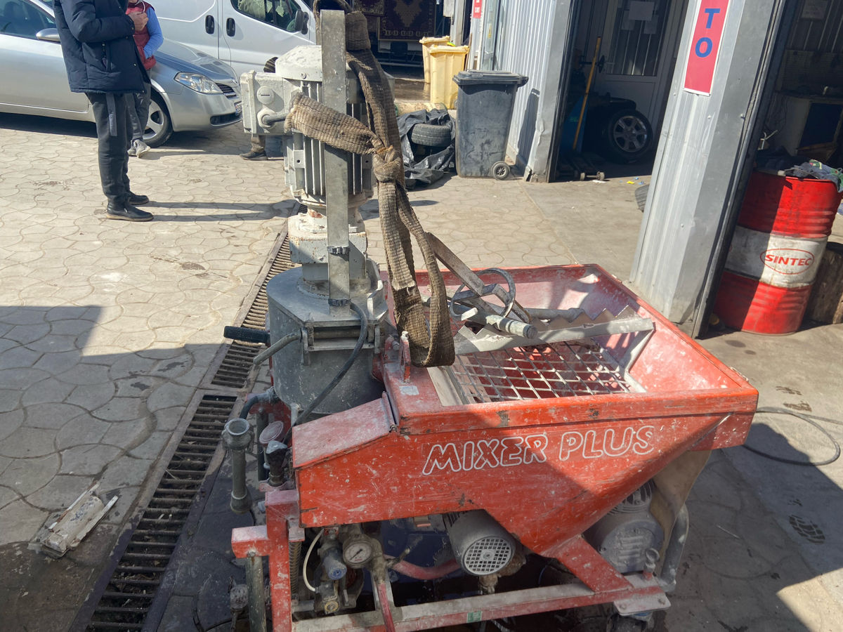 Pompa de tencuit mecanizat Mixer Plus!