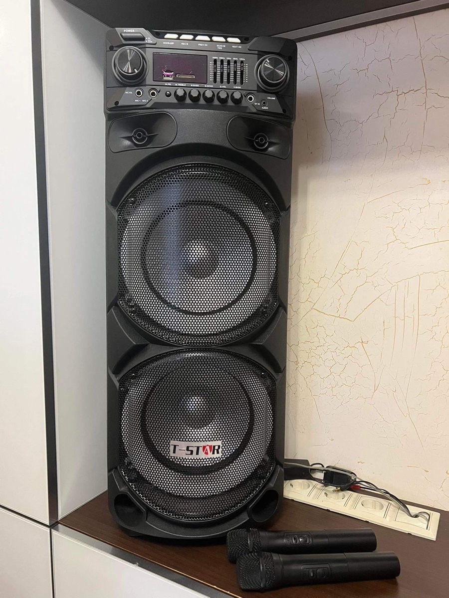 Boxe cu 2 microfoane