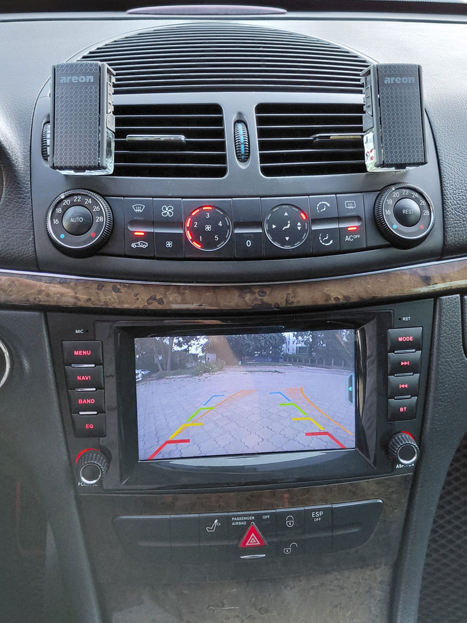 Numărul #LGV966 - Mercedes E-Class 2003 - Verificare auto în Moldova