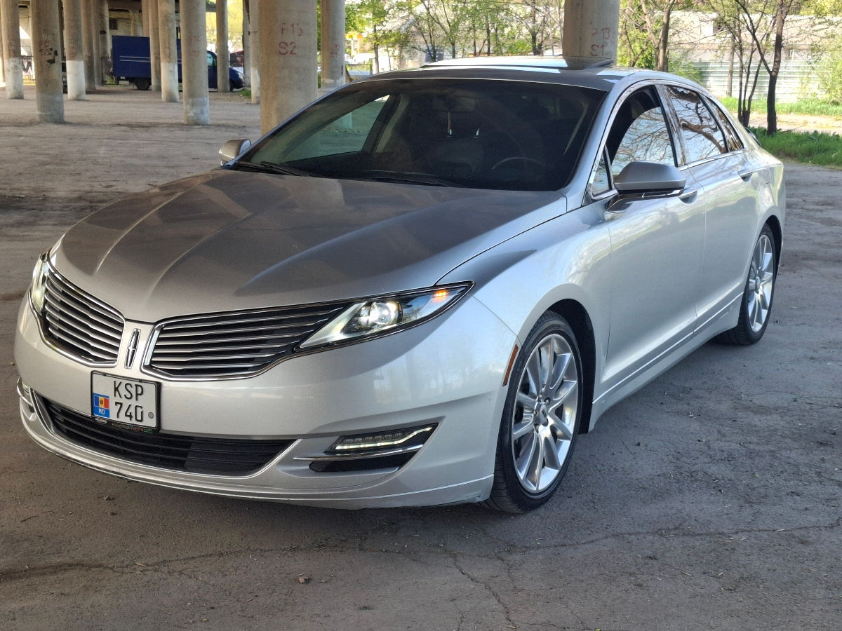 Lincoln MKZ 2016 г. с пробегом 180000 км, Гибрид, 12800
