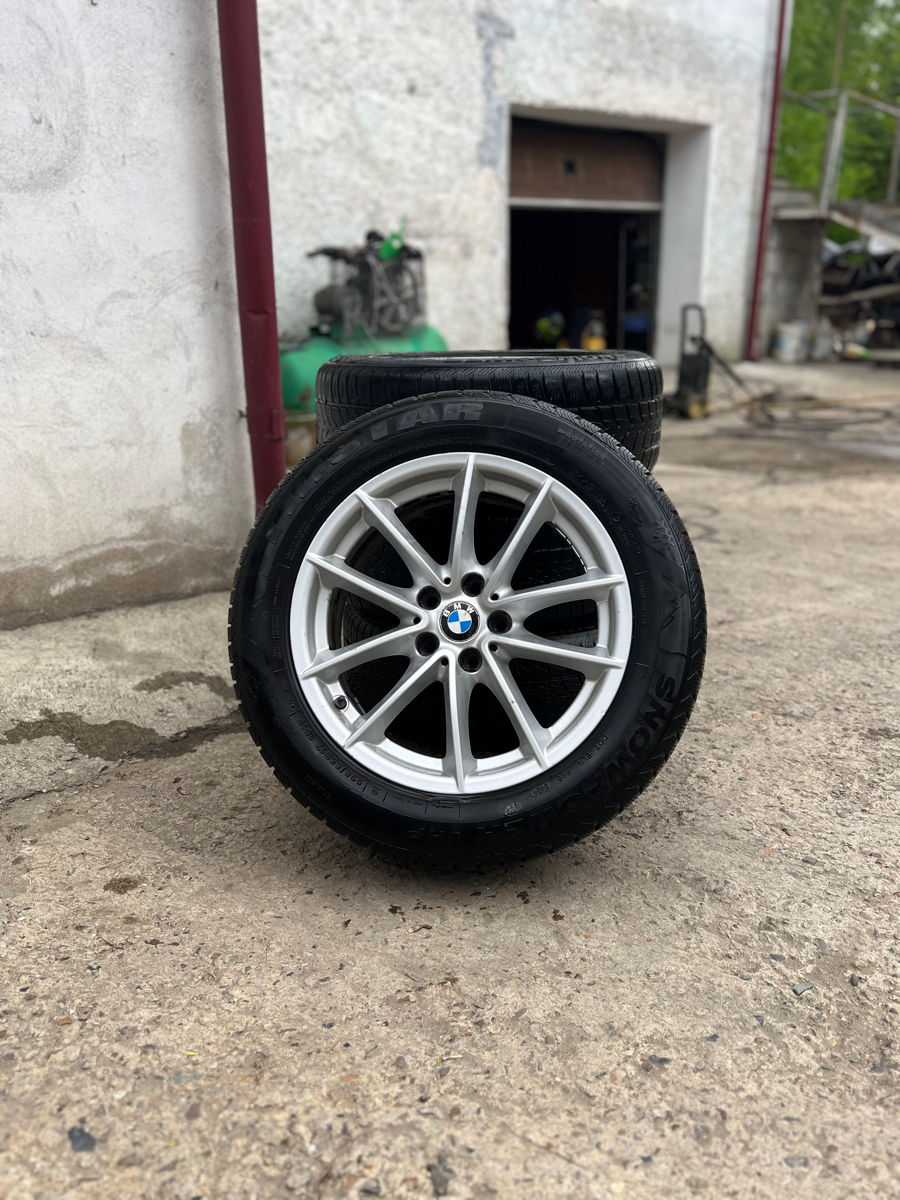 Vând jante BMW R17 cu anvelope de iarna 225/55