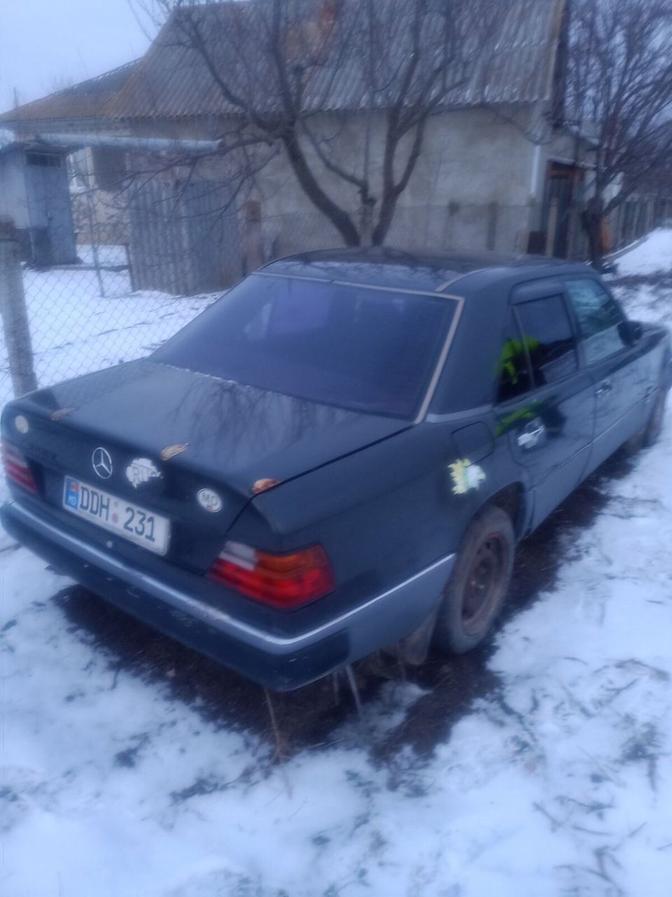 Mercedes Series (W124)