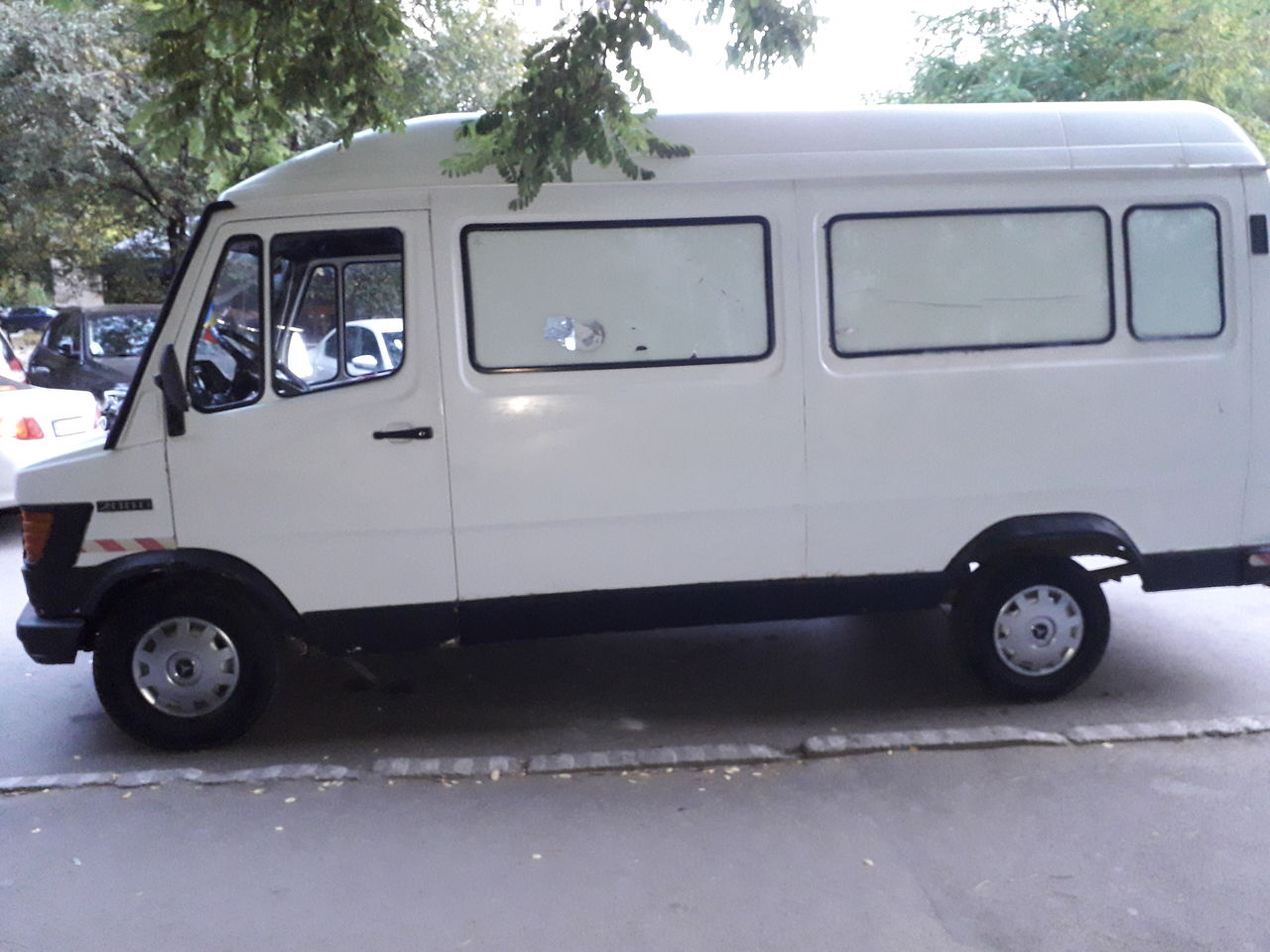 Mercedes Mersedes 208