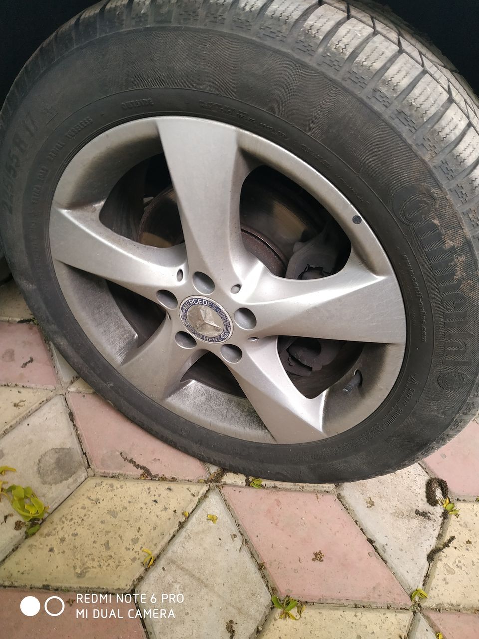 Cauciucuri pe discuri originale la Mercedes vito.