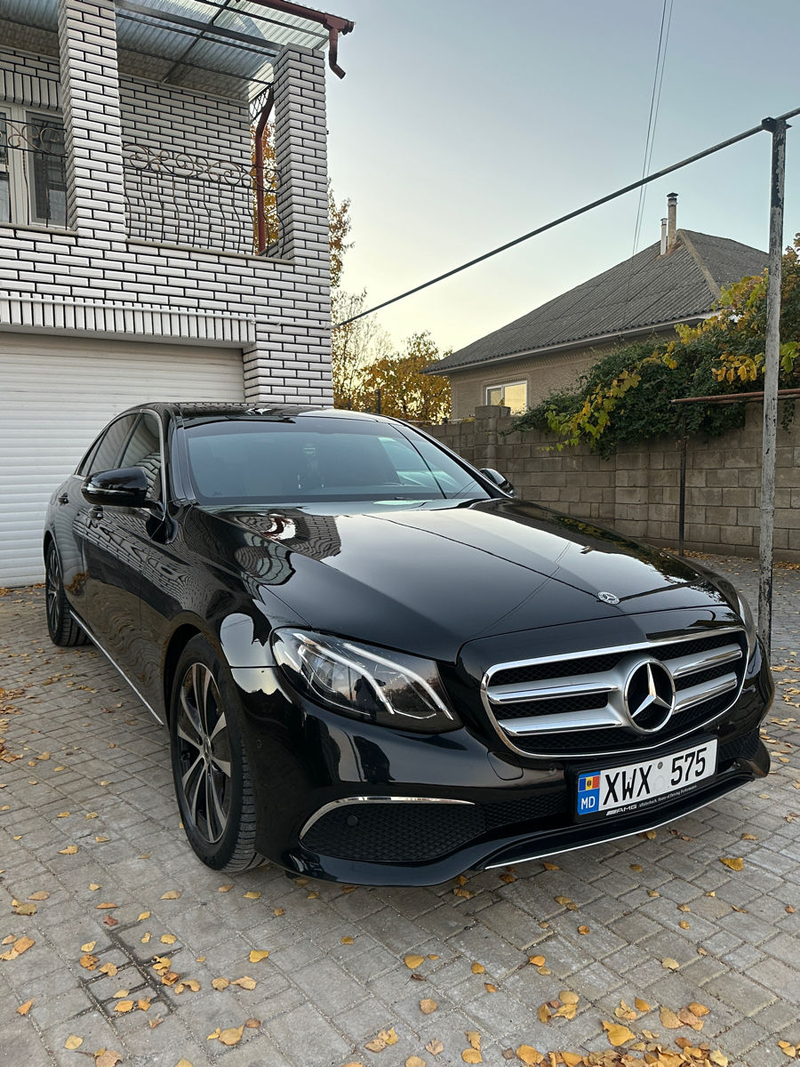 Mercedes E-Class an. 2017 cu rulaj 236582 km, Diesel, 22999