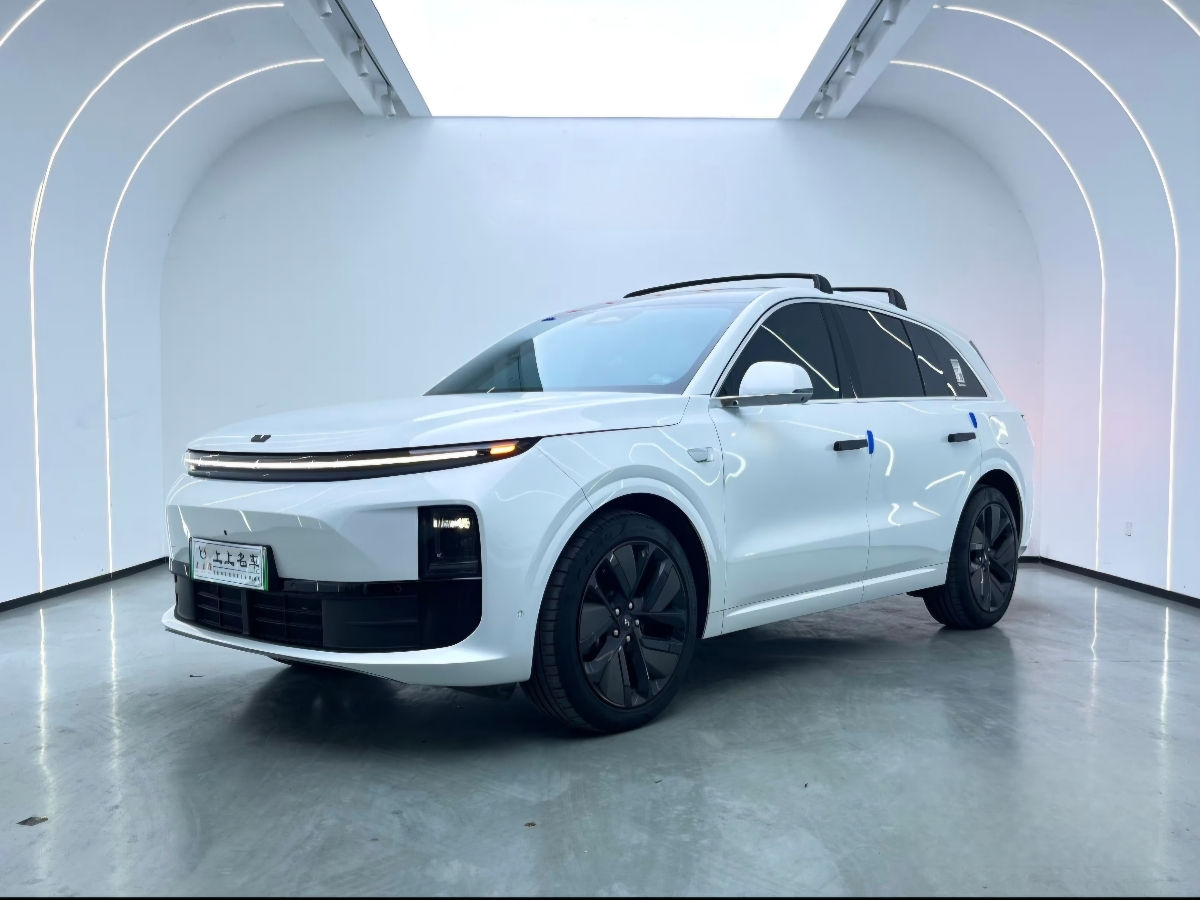 LiXiang L6 an. 2024 cu rulaj 15000 km, Plug-in Hybrid, 31800